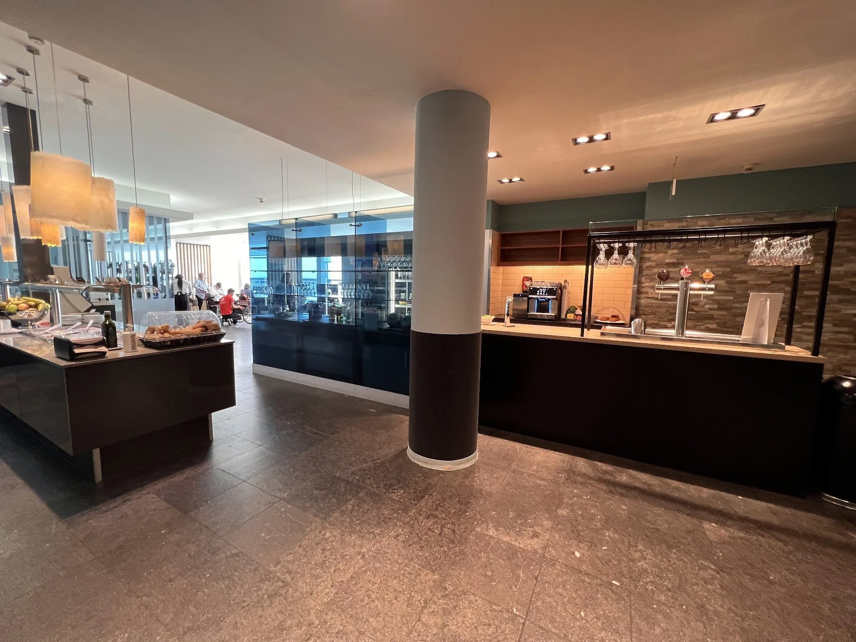 Snapshot review: Diamond Lounge, Brussels Airport — CallumElsdon.com Blog
