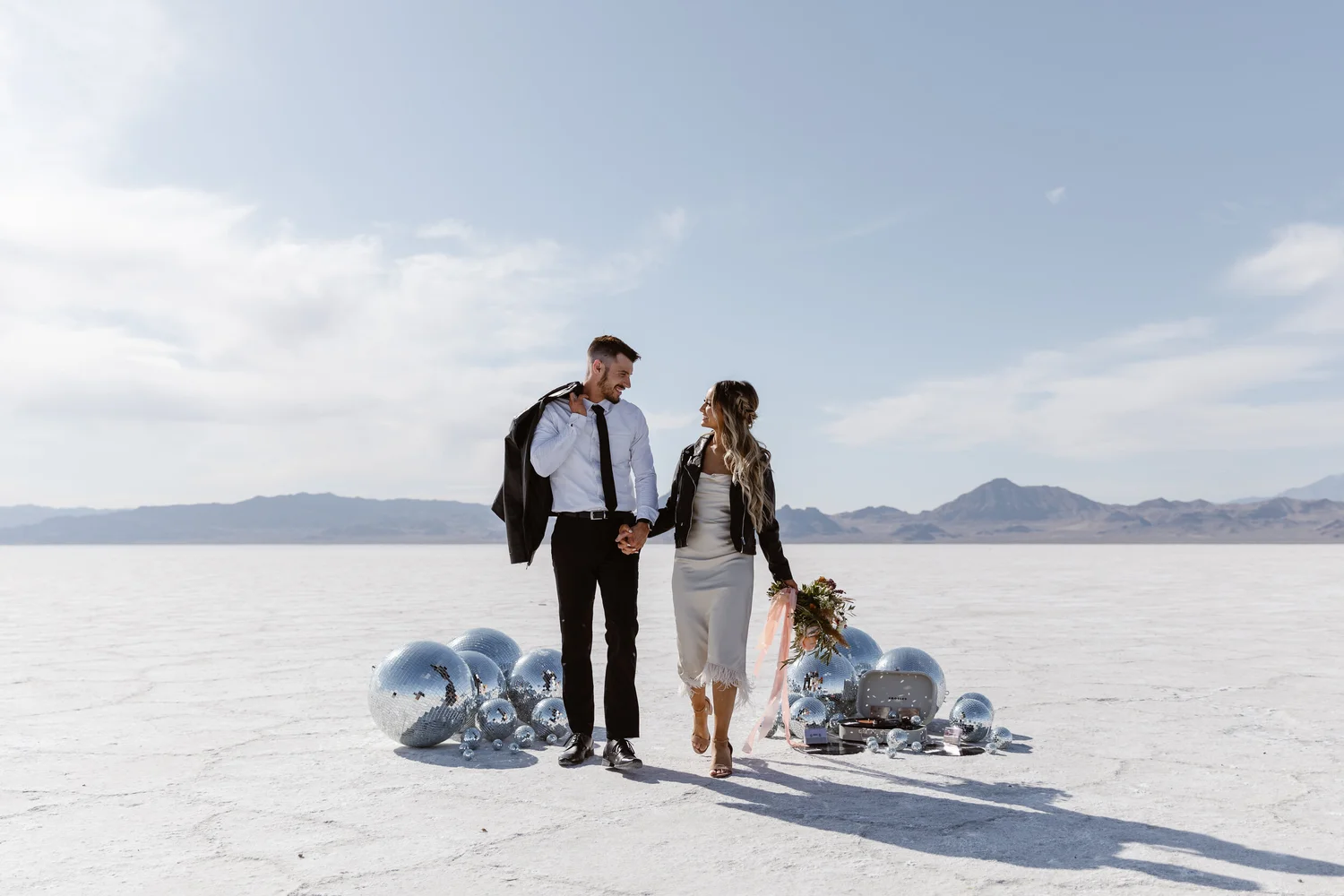 Edgy Bonneville Salt Flats Elopement | Utah Bonneville Salt Flats ...