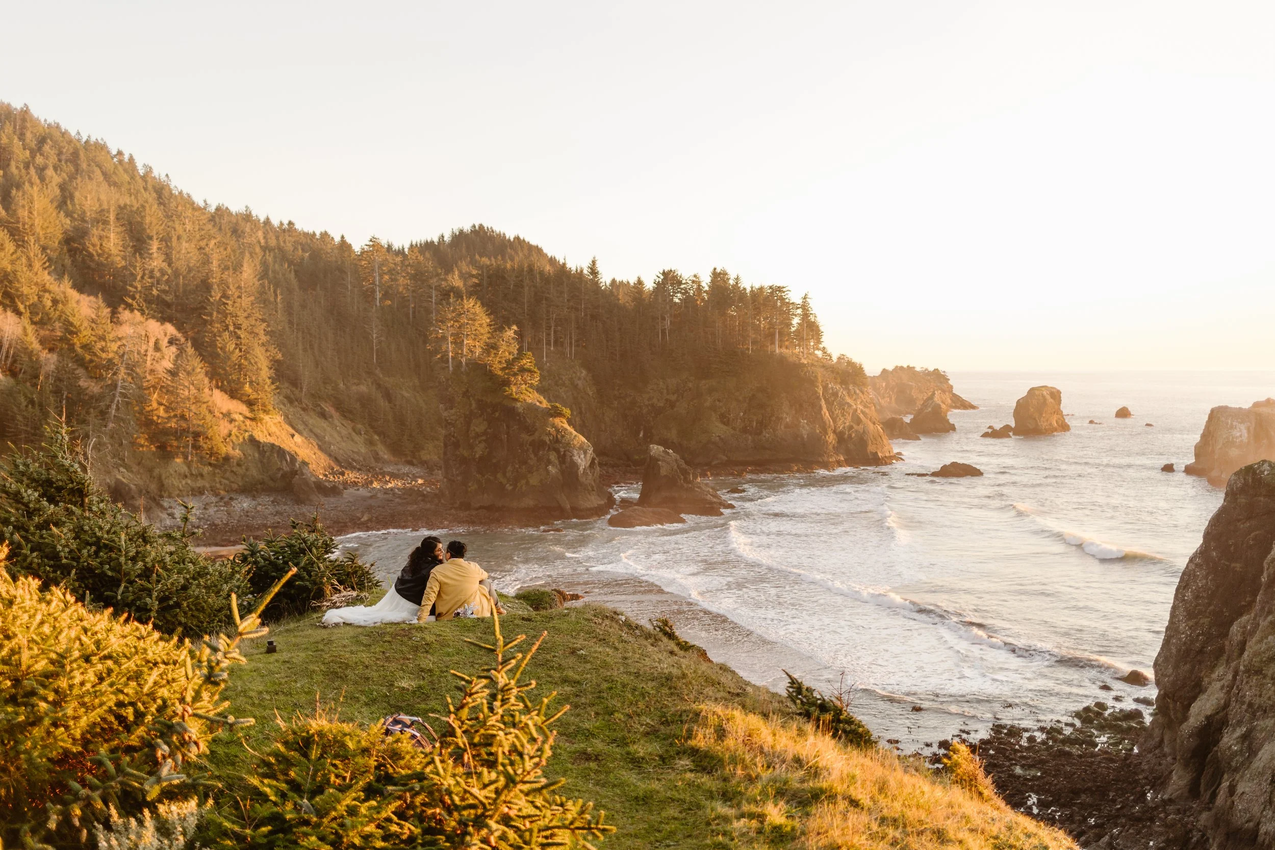Brookings Oregon Coast Elopement - Adventure Elopement Photographer