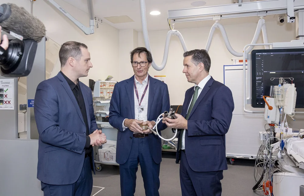 Professor John Fraser, Founder, Critical Care Research Group, Brisbane ...