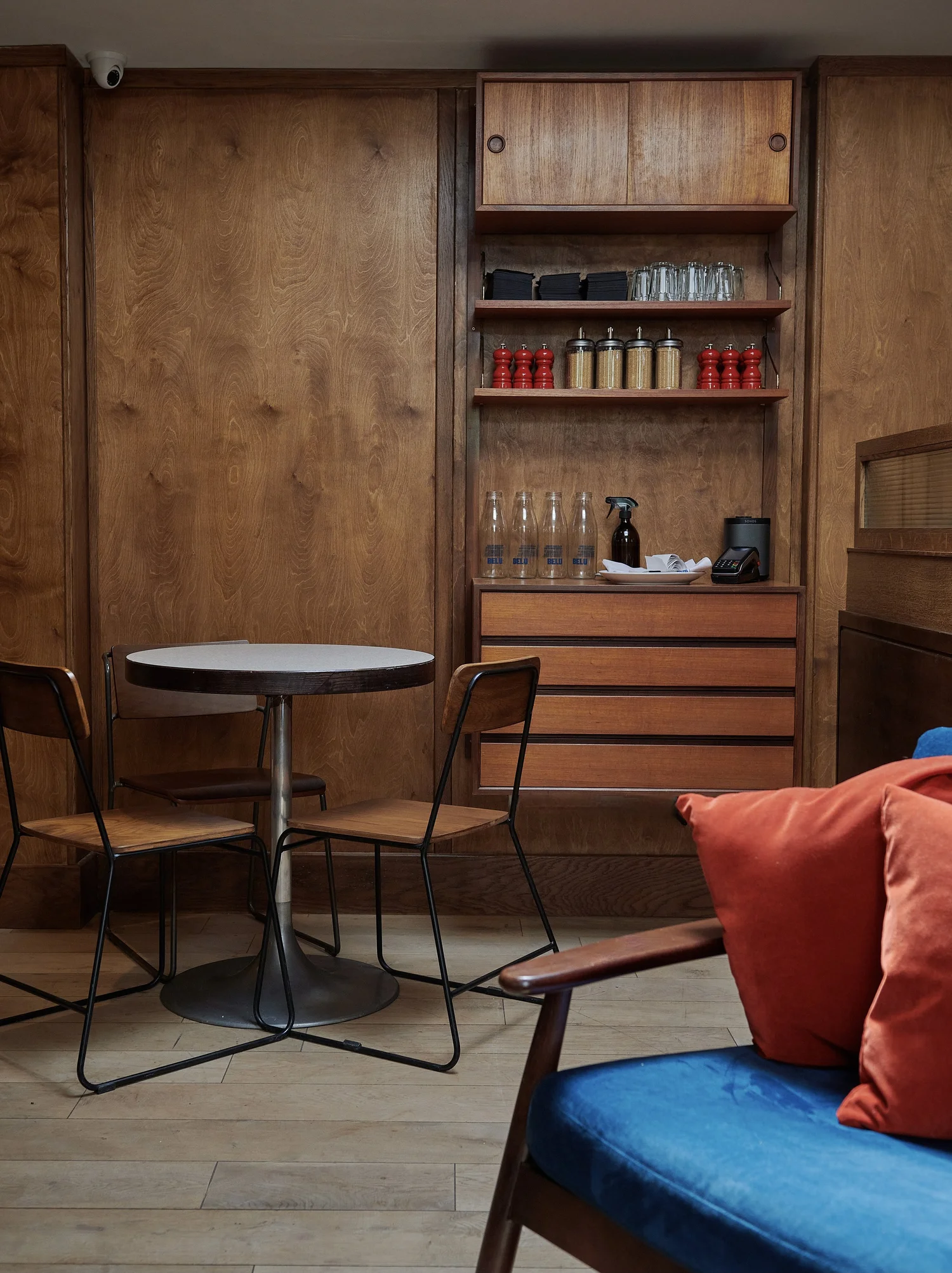 London based interior designer , Residential and Commercial , Creating ...