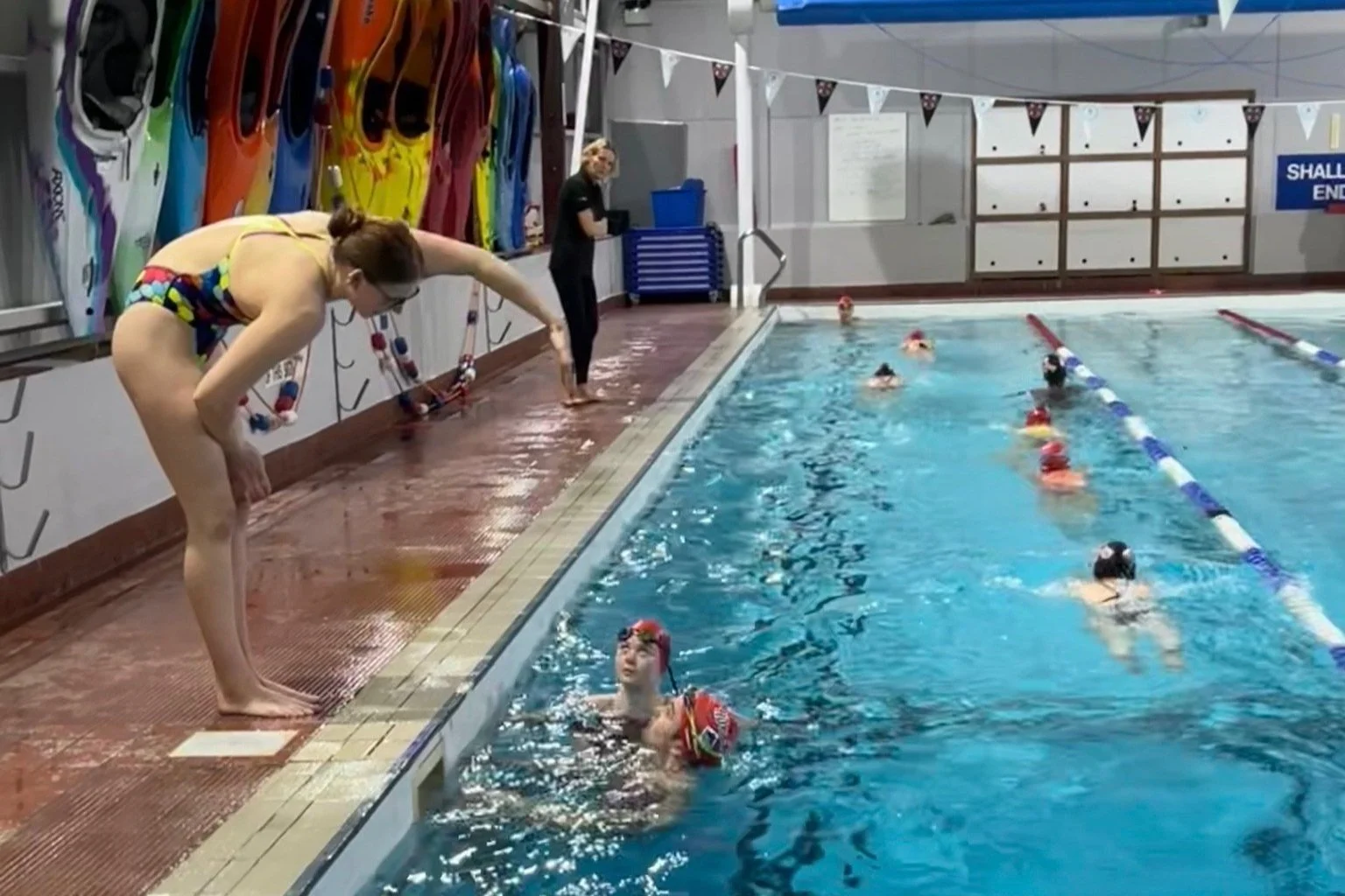 Olympic Gold Medal winning Swimmer Visits Local Swimming Club — zillowirral