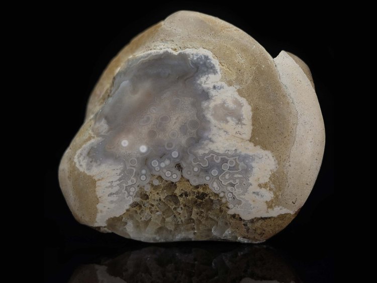 Agates— Banded and Beautiful