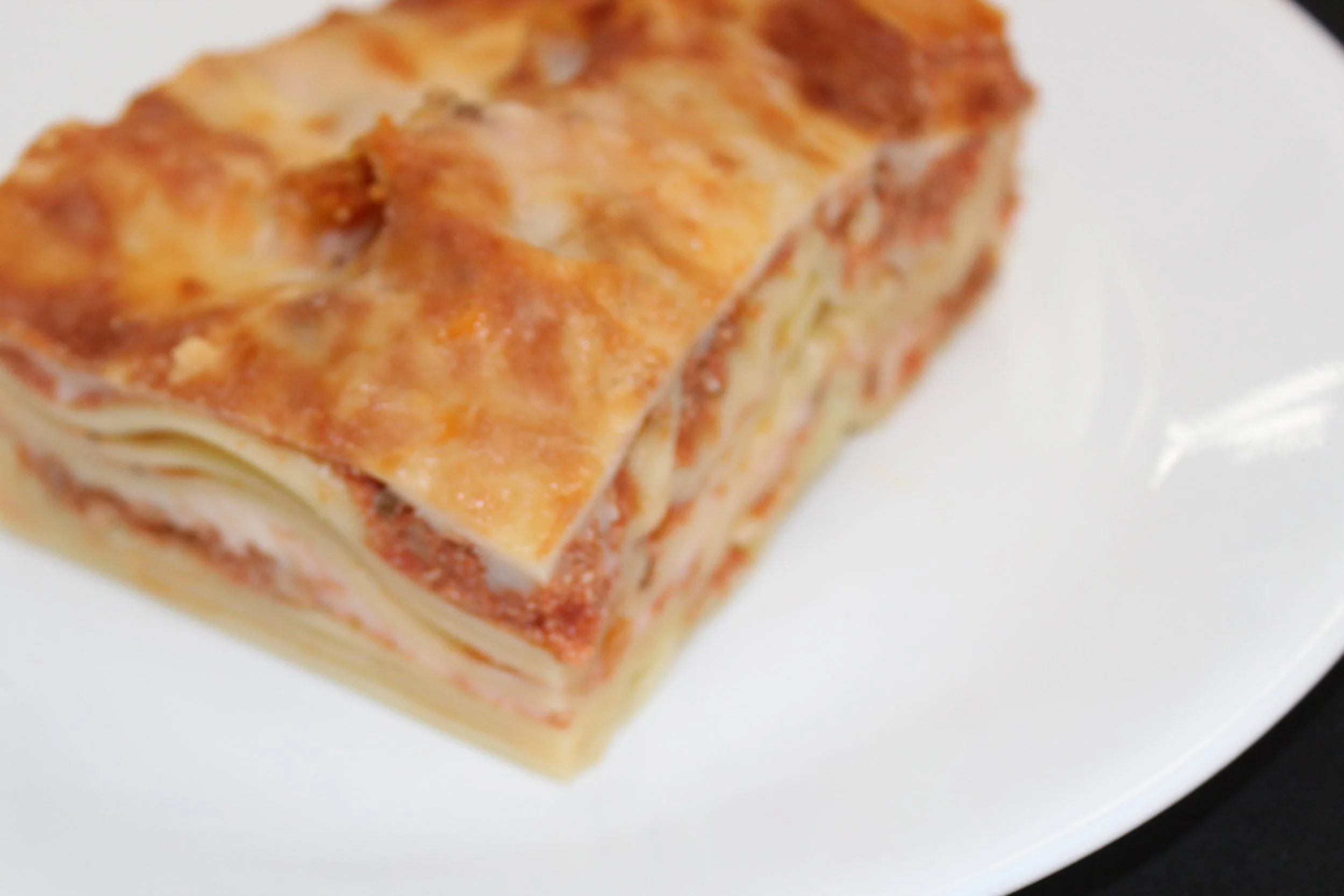 Lasagna w/Tossed Salad (Family Pack) — Esthers Country Kitchen