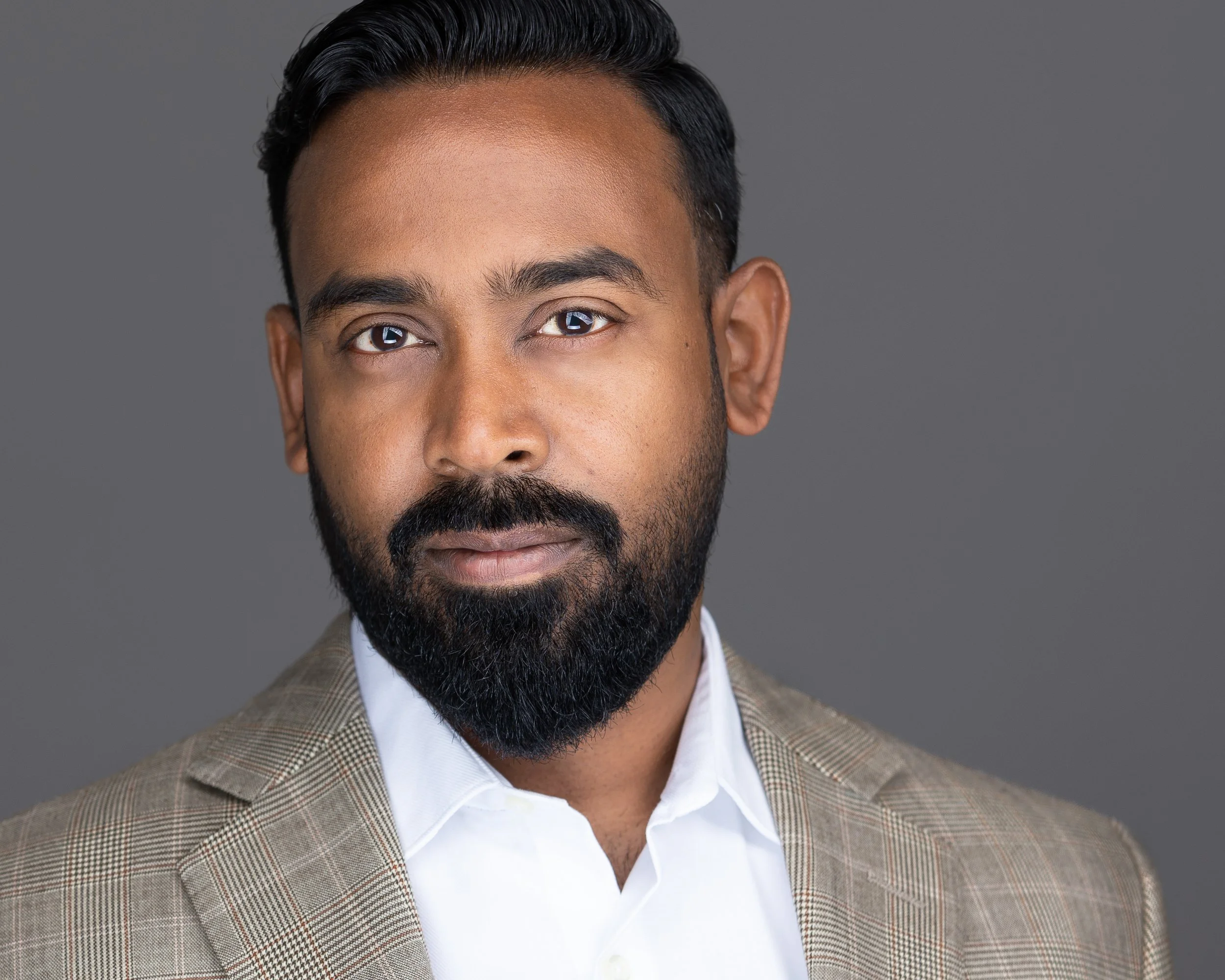 JD Photography | Professional Headshot And Portrait Photographer | Dubai