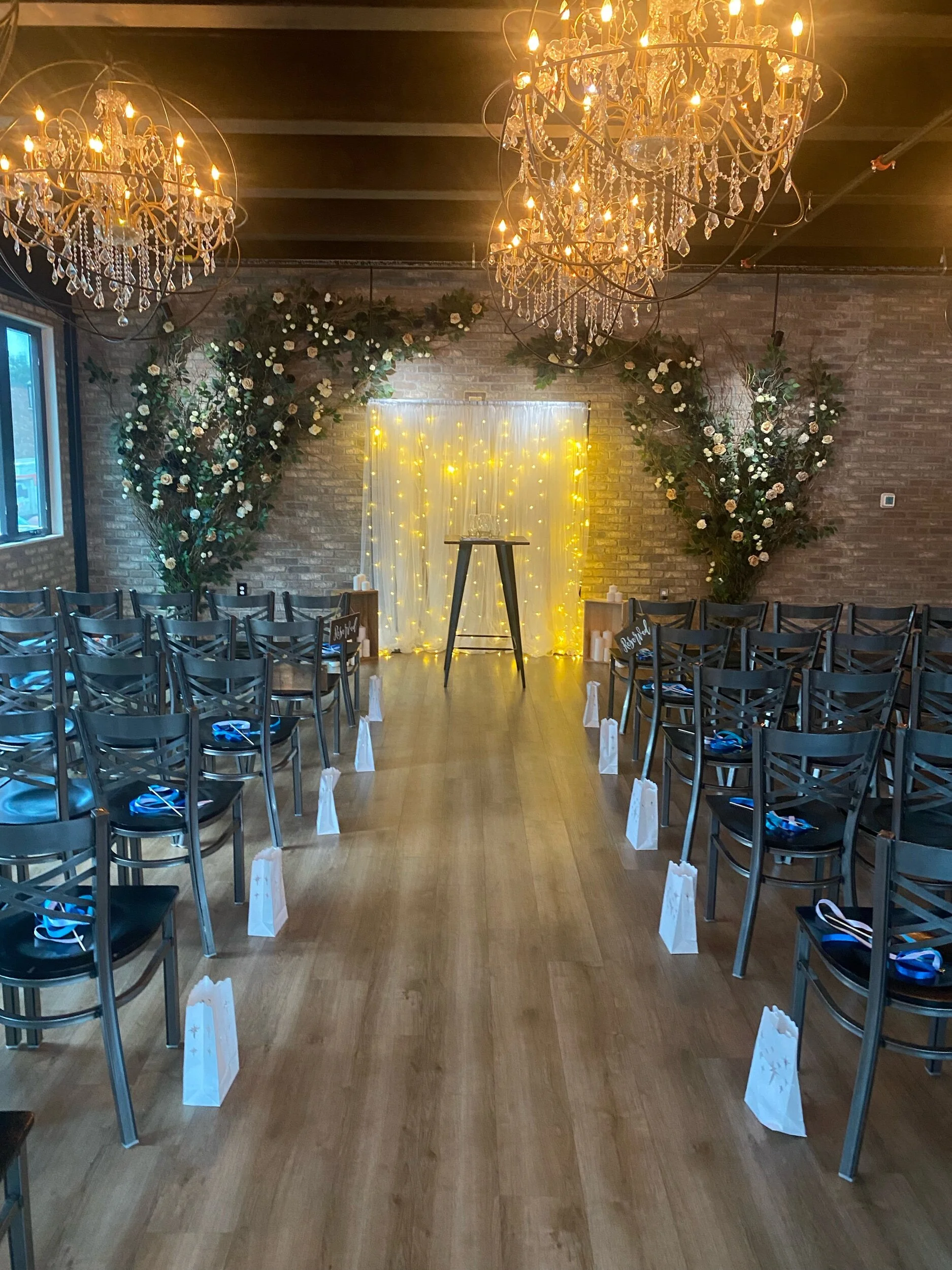 All Seasons Room — 618