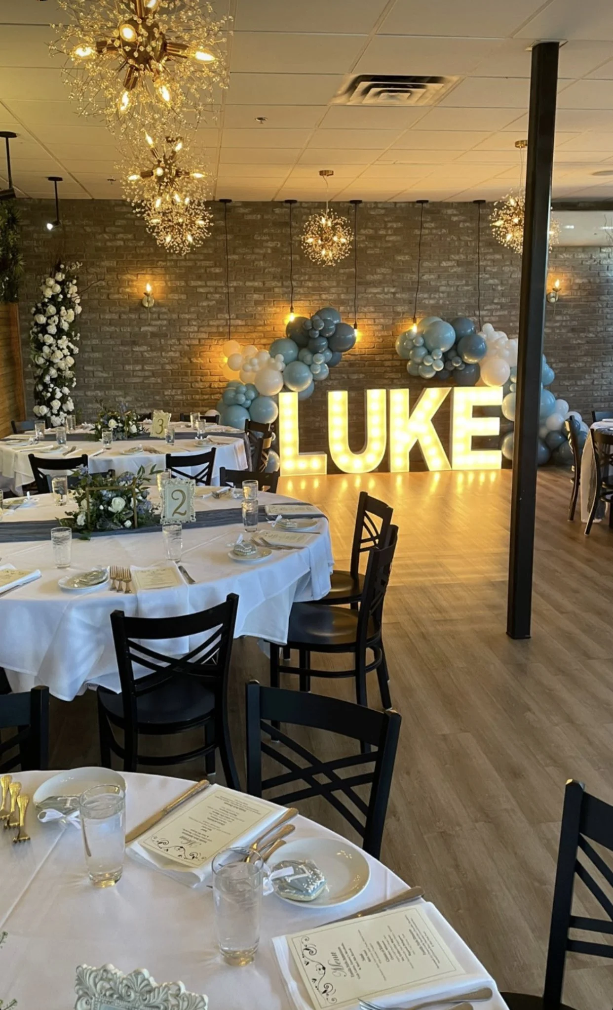 Oak Room — 618