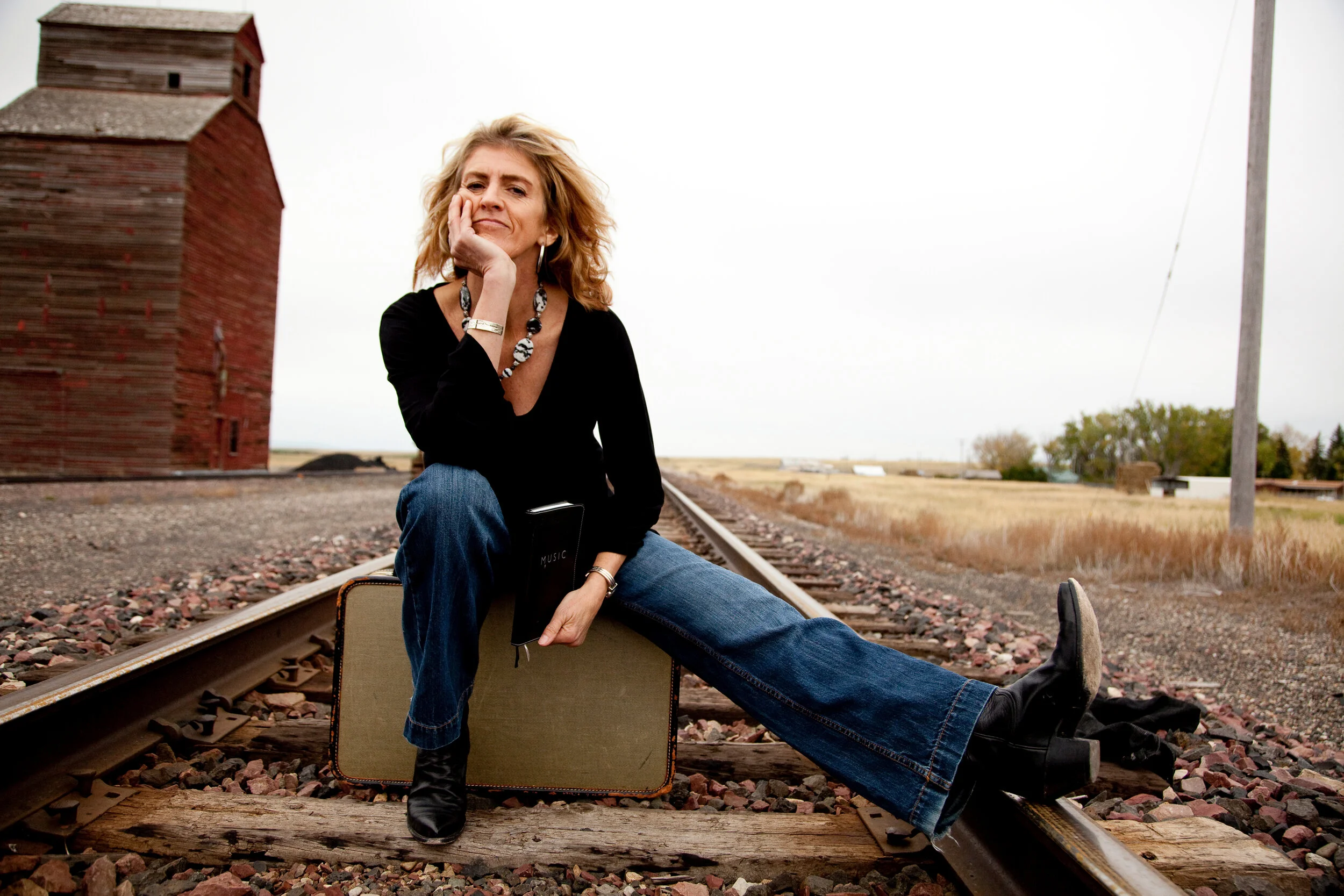 Listen — LISA CARMAN