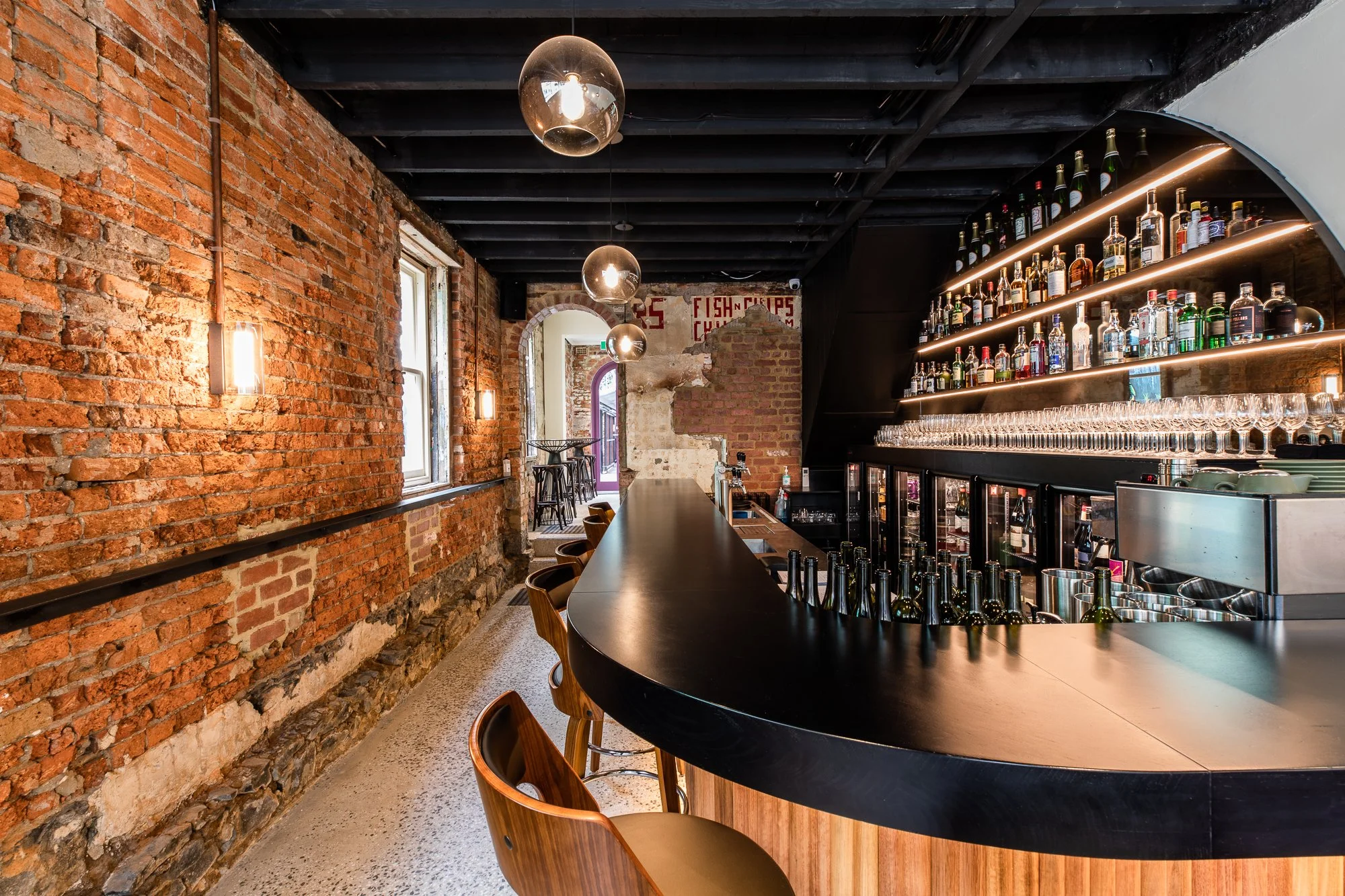 Lane's Edge Wine Bar