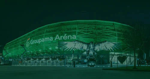 Karrier — Groupama Aréna