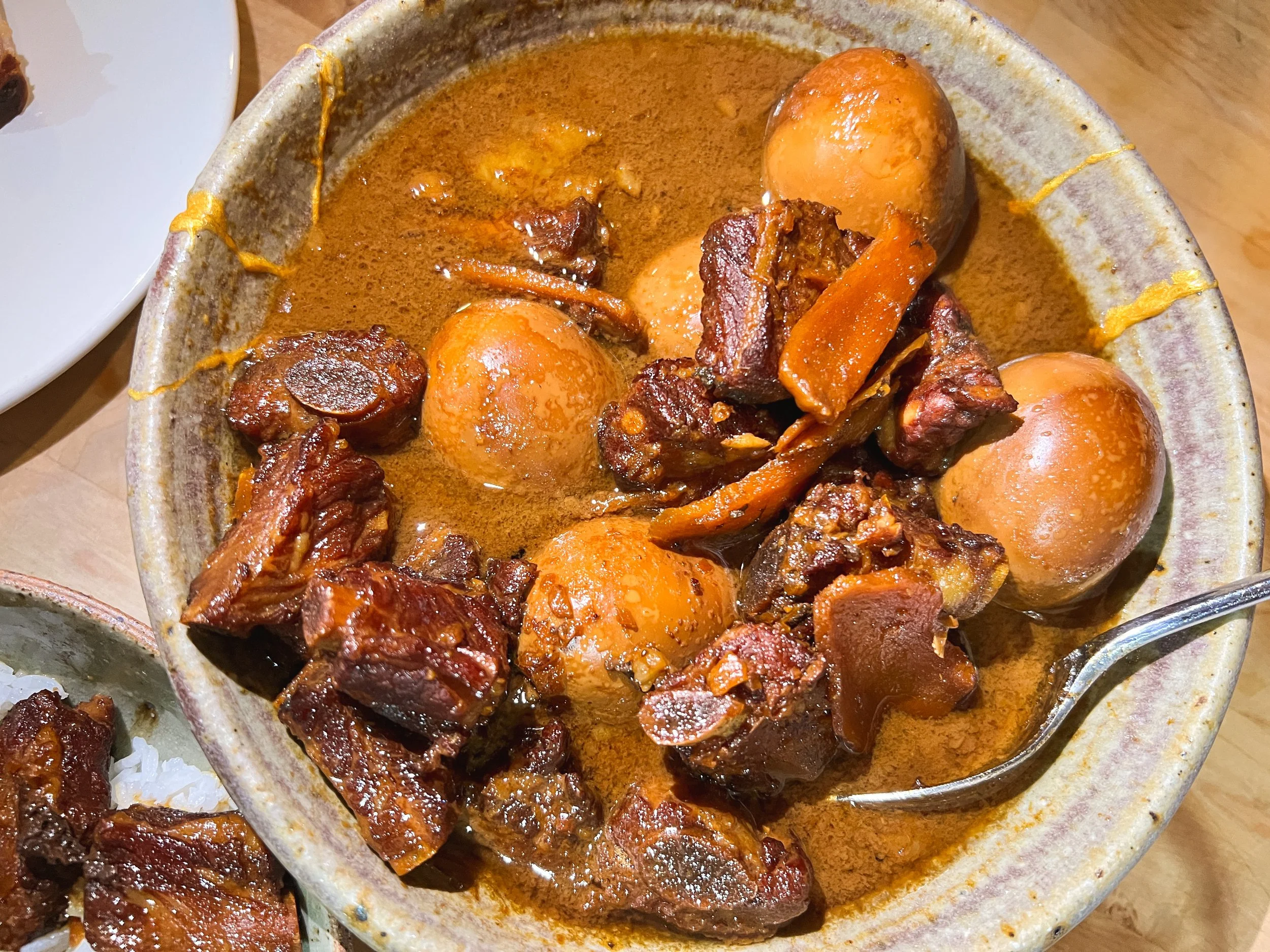 How to make the best authentic Thom Khem - Saeng's Kitchen