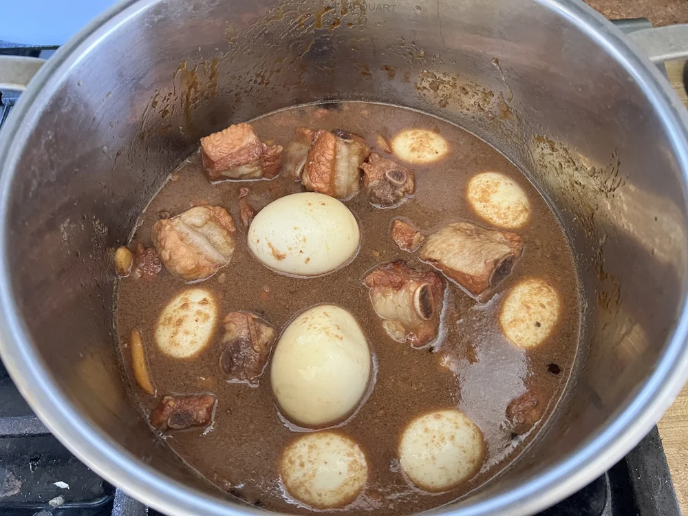 How to make the best authentic Thom Khem - Saeng's Kitchen
