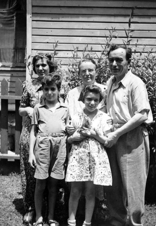 Vladimir Kagan: A Timeline of His Life and Legacy — THE MILLIE VINTAGE