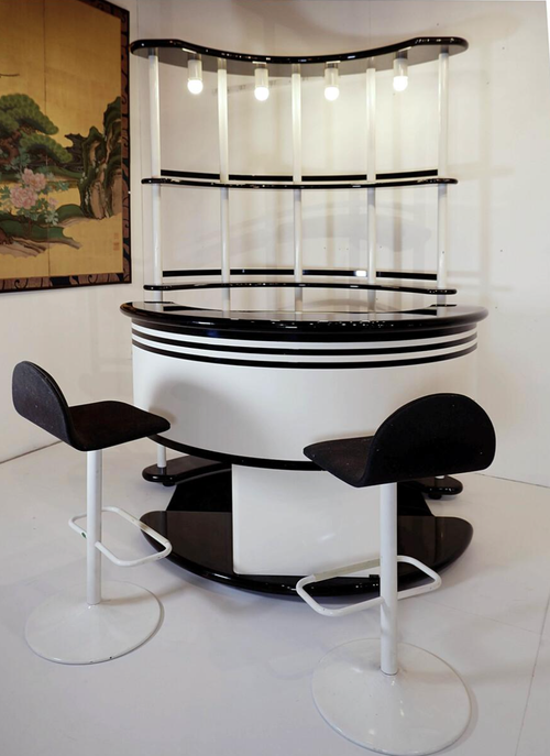 Vintage Bars — THE MILLIE VINTAGE