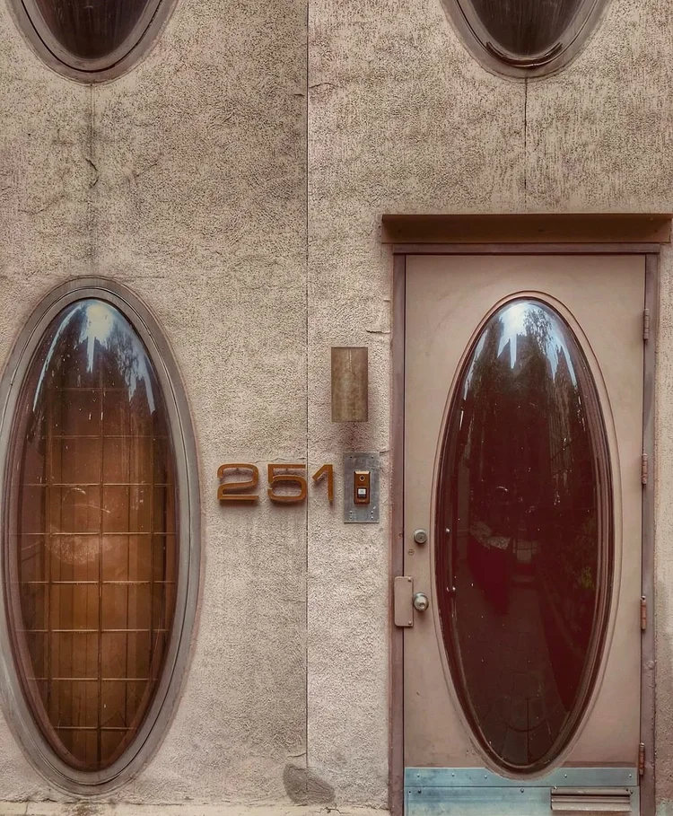 Bubble House by architect Maurice Medcalfe in New York, 1969 — THE ...