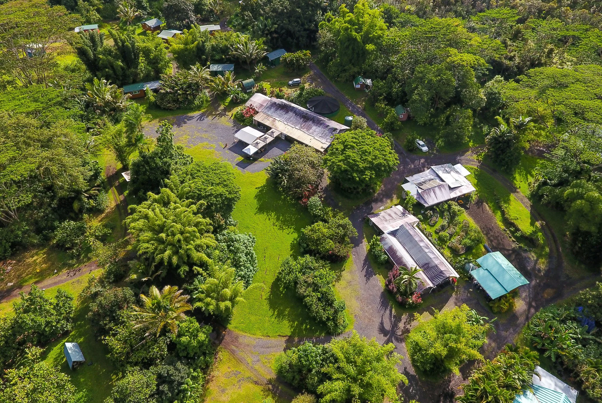 Find yourself in a Hawaiian paradise eco retreat center