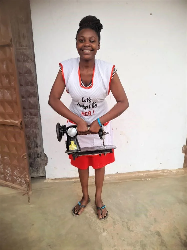 Making A Difference for Girls in the Bombo Community: Elohim ...