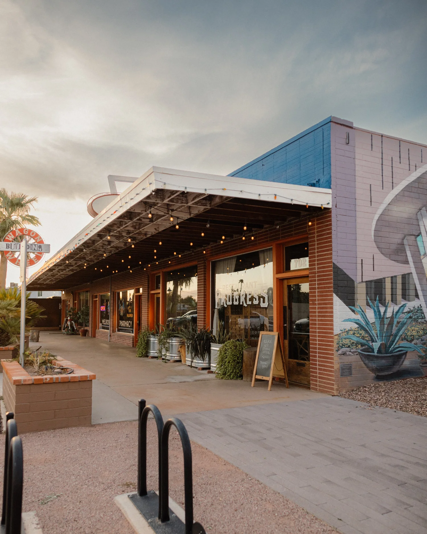 Progress | Phoenix, Arizona | Restaurant And Wine
