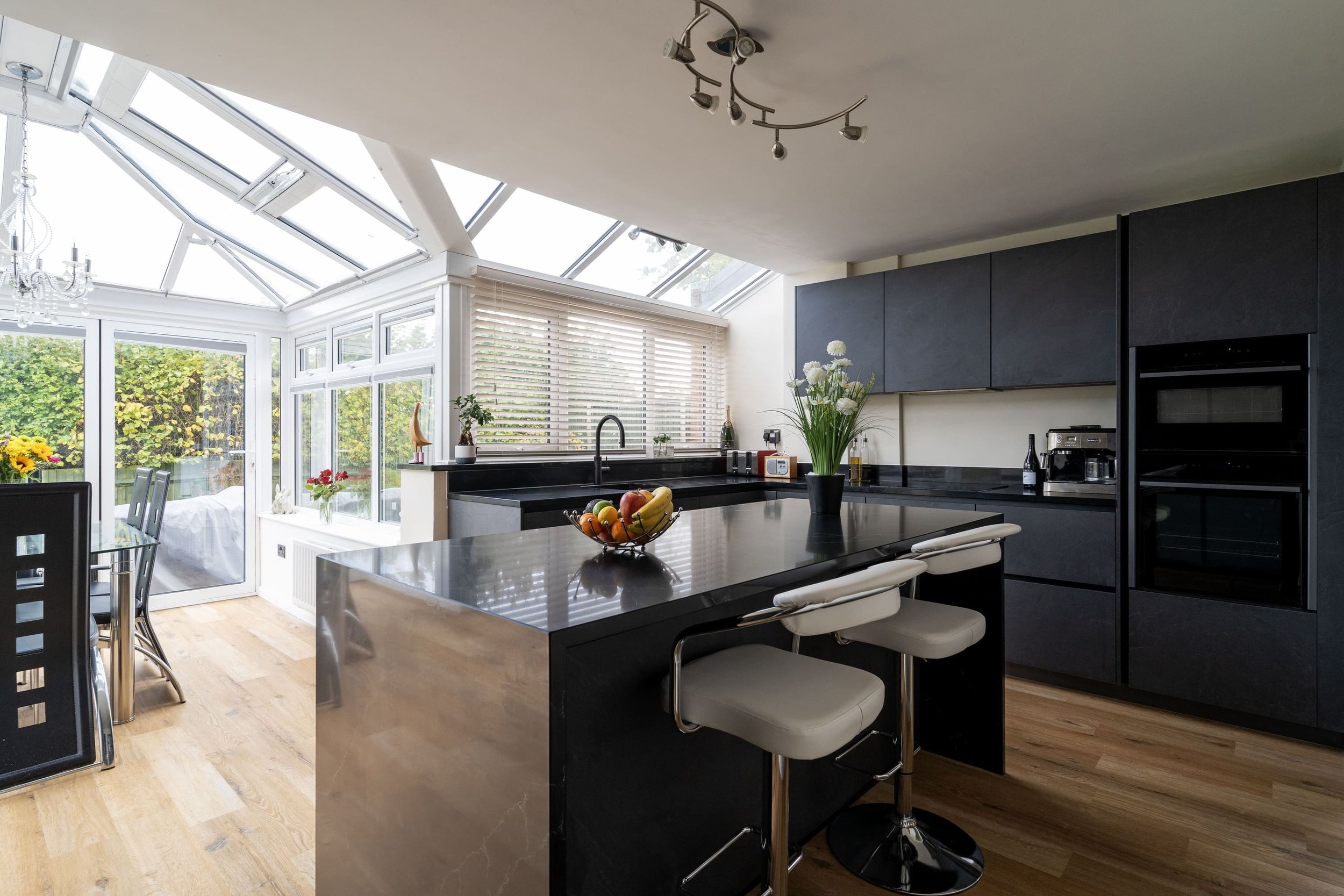 Grey Handleless Kitchen in Aylesbury - Ridgeway Interiors