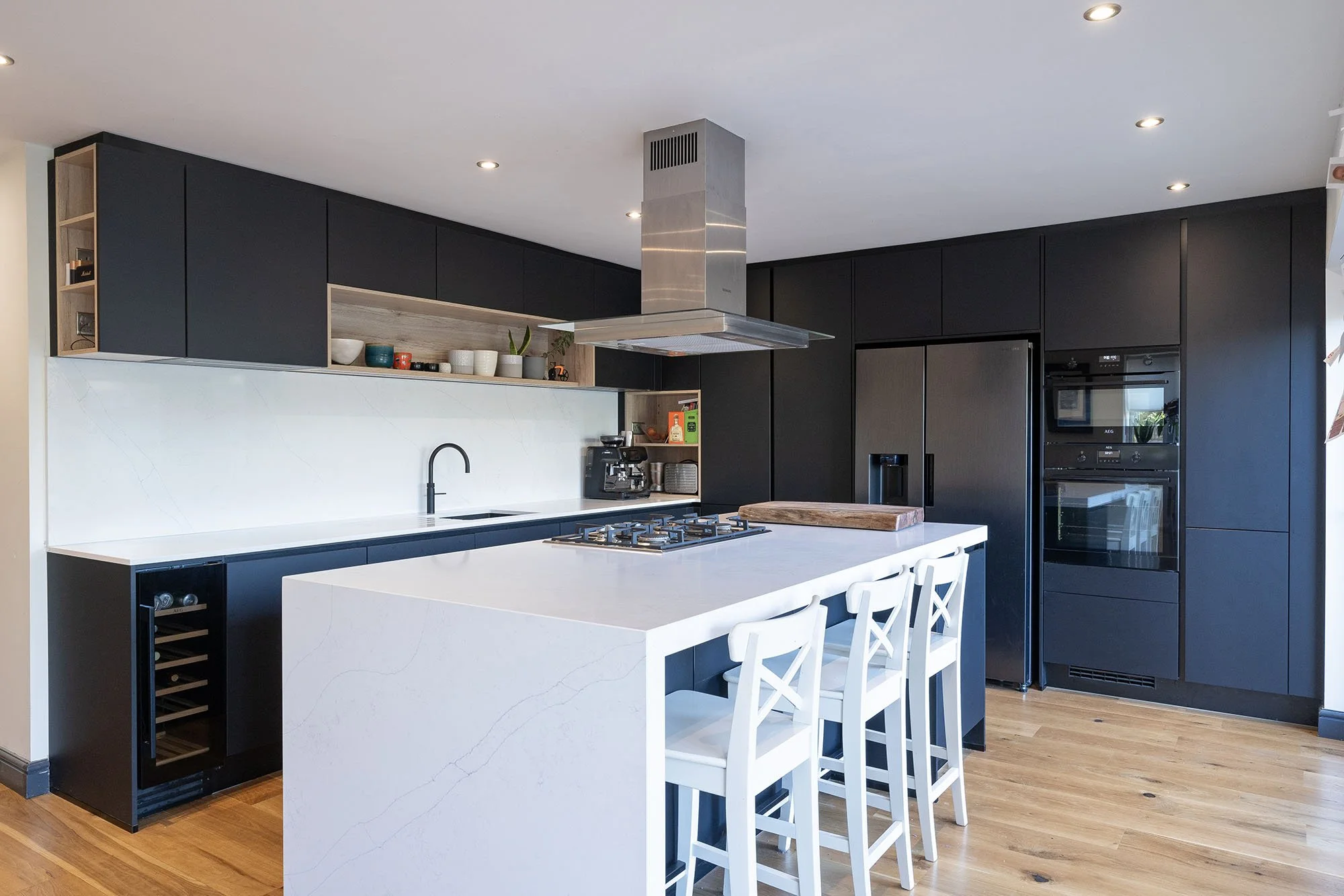 Black Handleless Kitchen in Bladon - Ridgeway Interiors