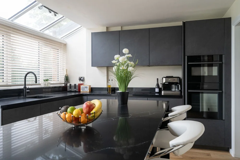 Grey Handleless Kitchen in Aylesbury - Ridgeway Interiors
