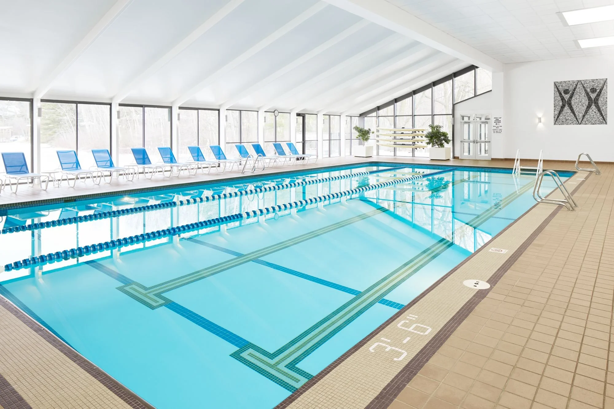 Indoor & Outdoor Swimming | Sports Core Health & Racquet Club
