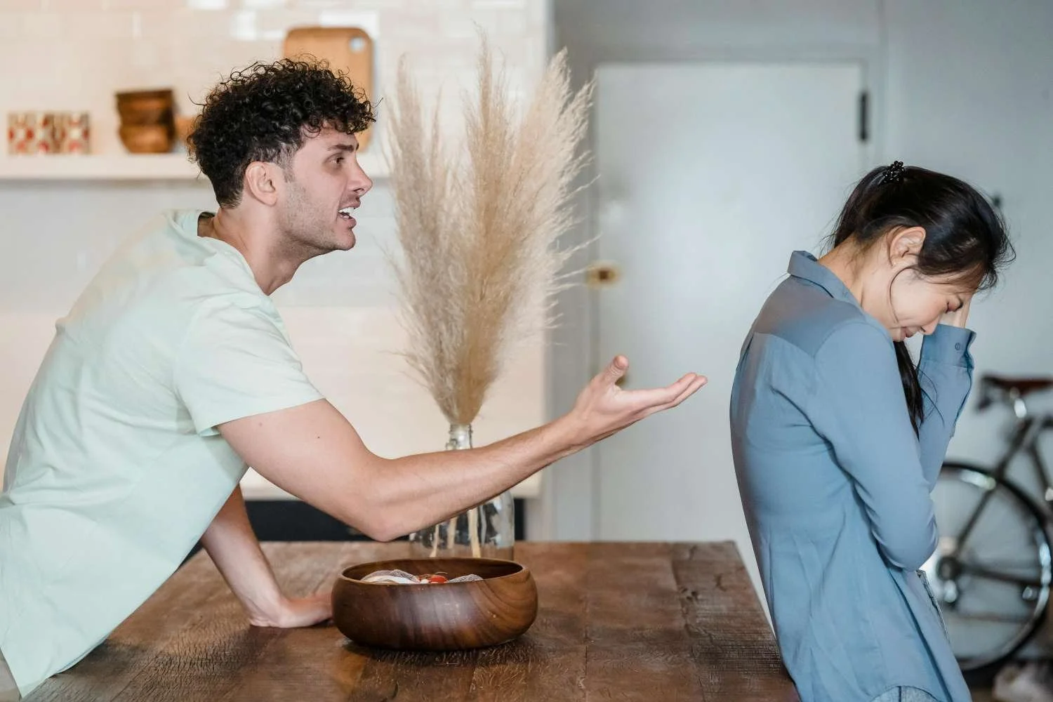 Mastering the Art of the Pause: Turn Arguments into Productive ...