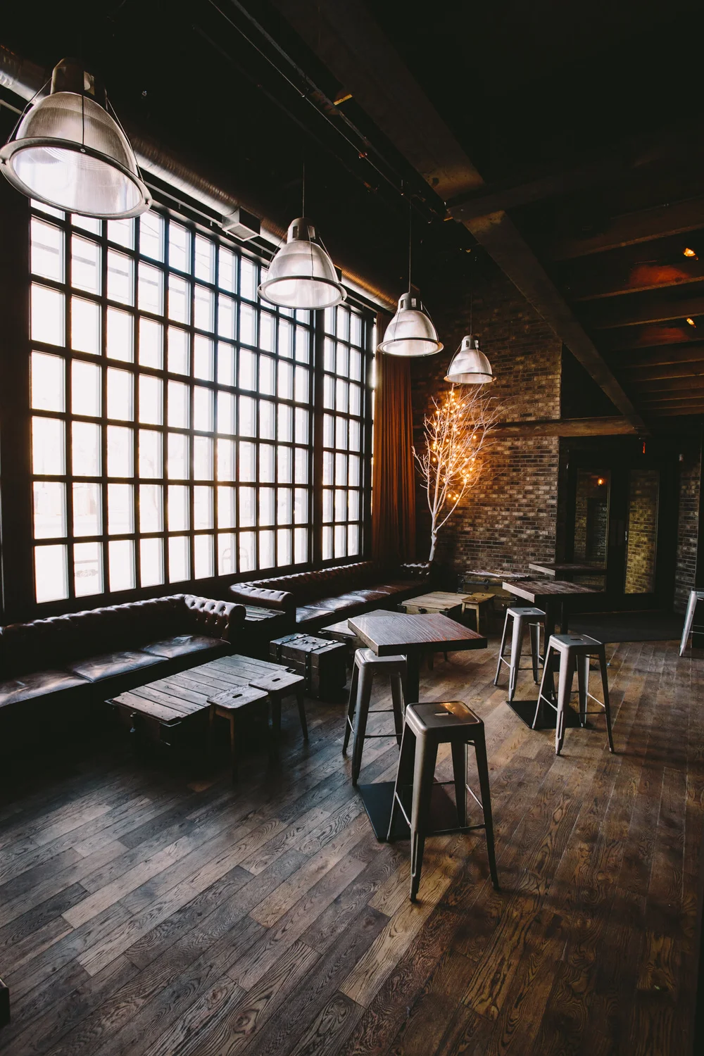 Commonwealth Bar & Stage