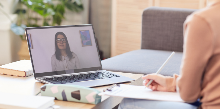 Online Spanish Tutor. Learn Spanish with Lessons from 25€.