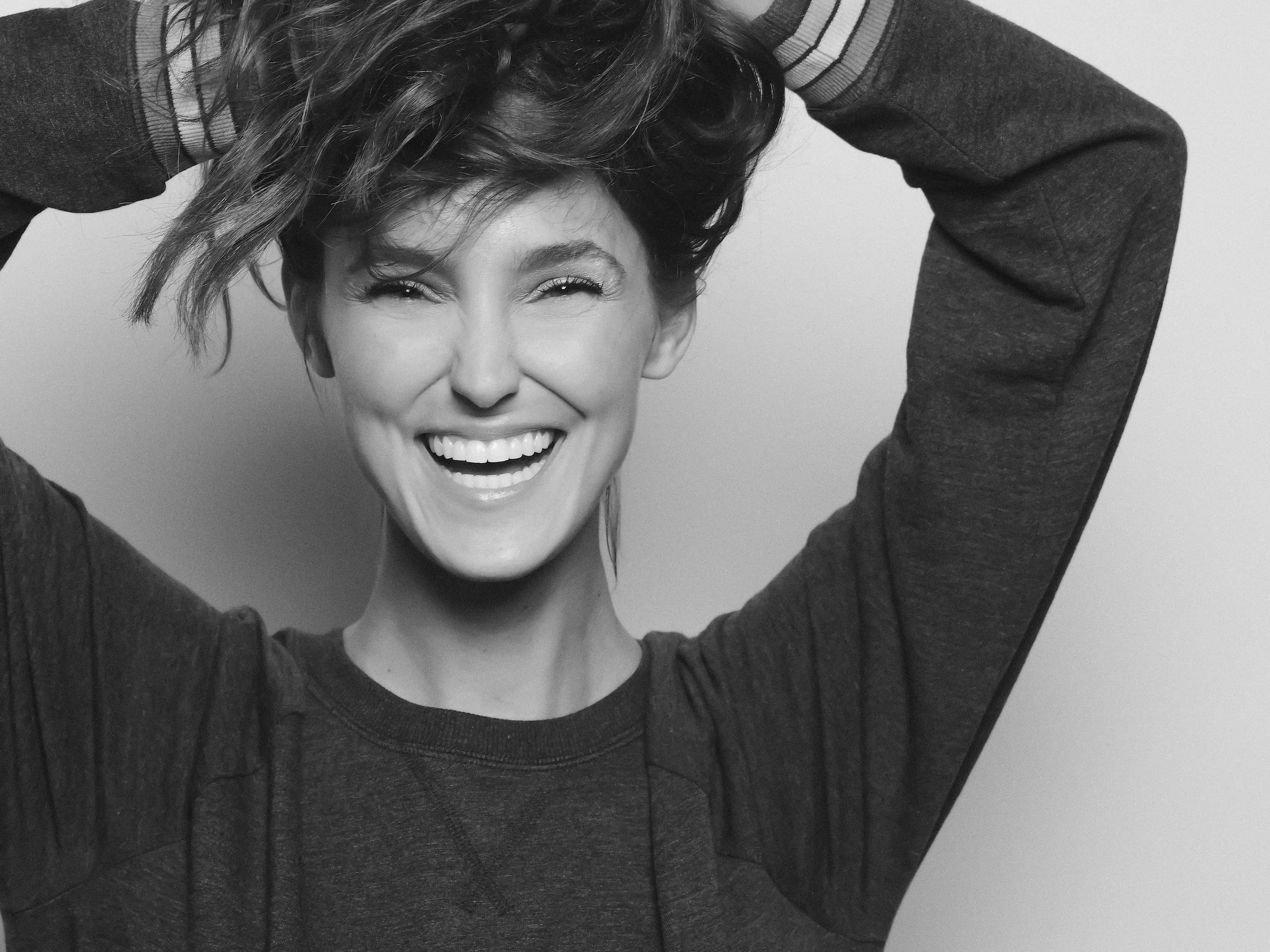 About — VICTORIA DAVIS