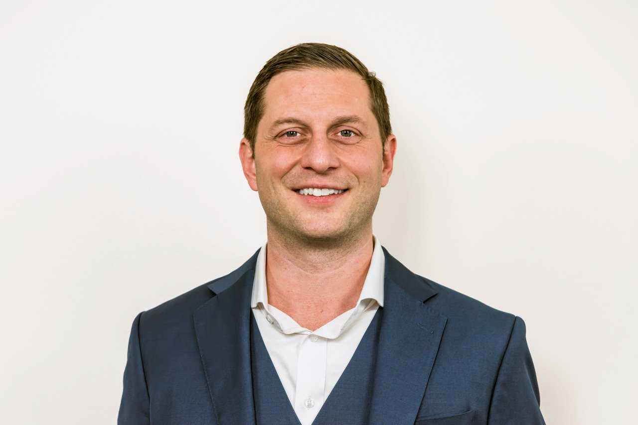 About Us — L&L Ventures