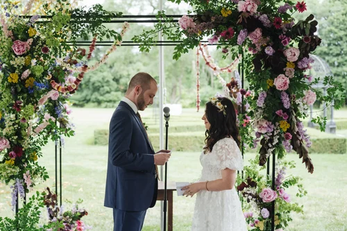 Bohemian Wildflower Wedding Flowers | The Inn at Barley Sheaf, PA ...