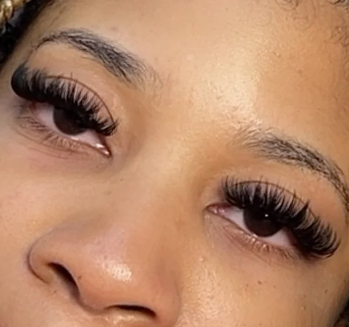 Double Look Lash & Beauty