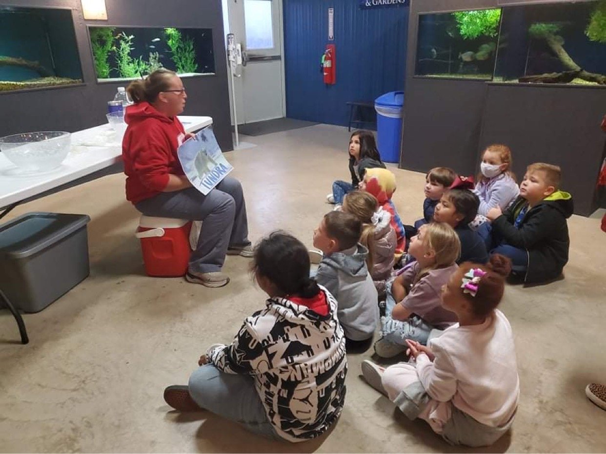 Field Trips — Medicine Park Aquarium & Natural Sciences Center