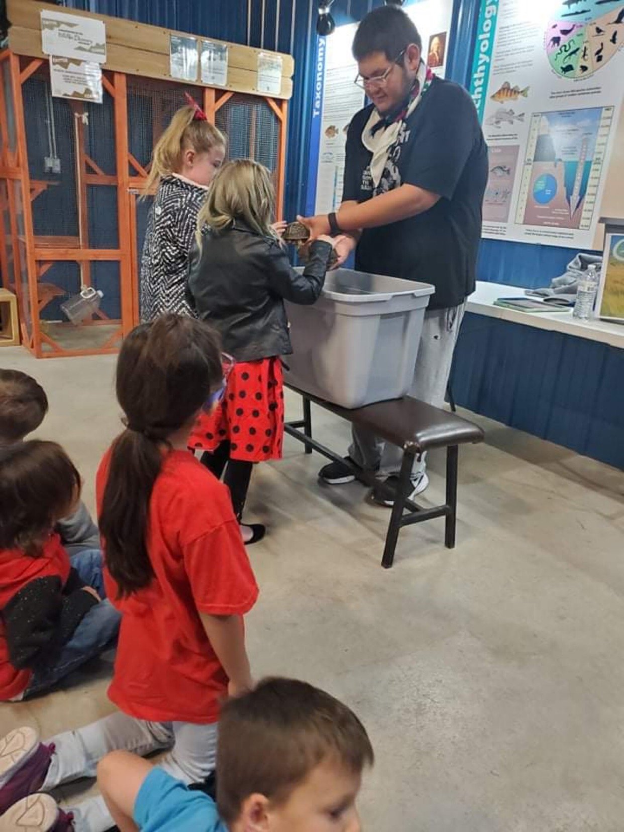 Field Trips — Medicine Park Aquarium & Natural Sciences Center