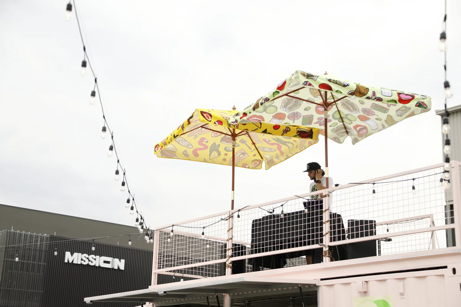 Wynkoop Alley — Two Parts