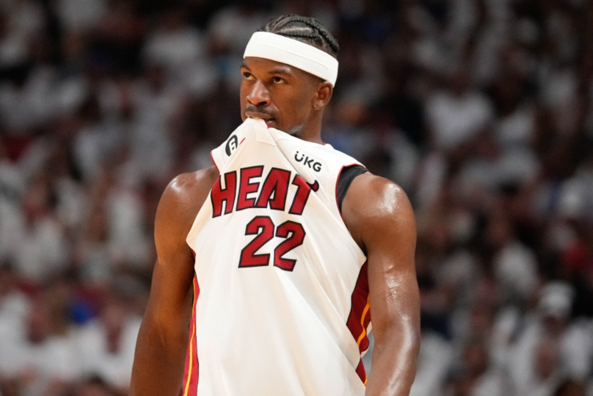 How Jimmy Butler Became “Himmy Buckets” — Pro Sports Fans How Jimmy Butler Became “Himmy Buckets” — Pro Sports Fans