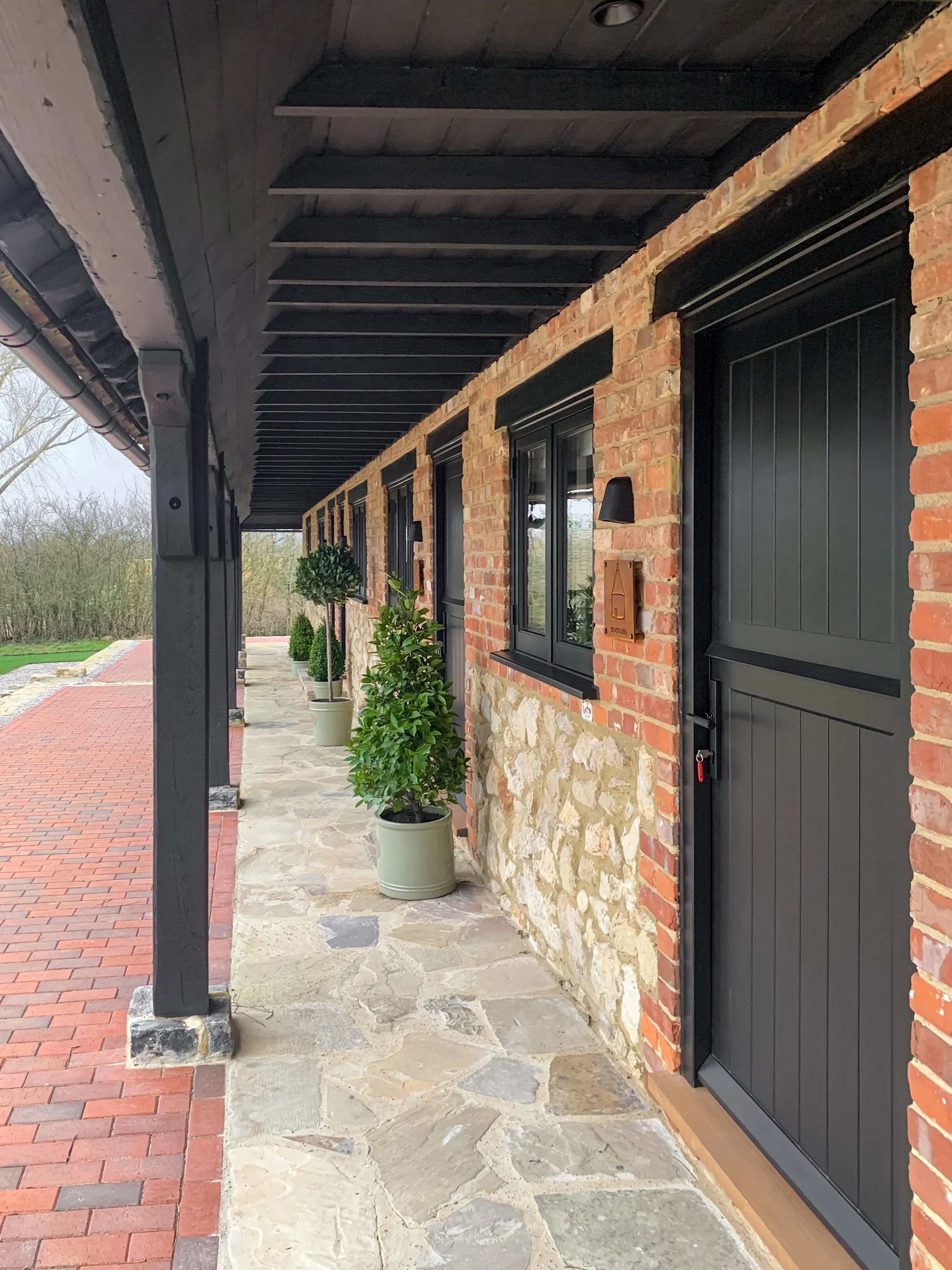 Suites / Room Rates - Elvey Farm Stables - Perfect staycation for a ...