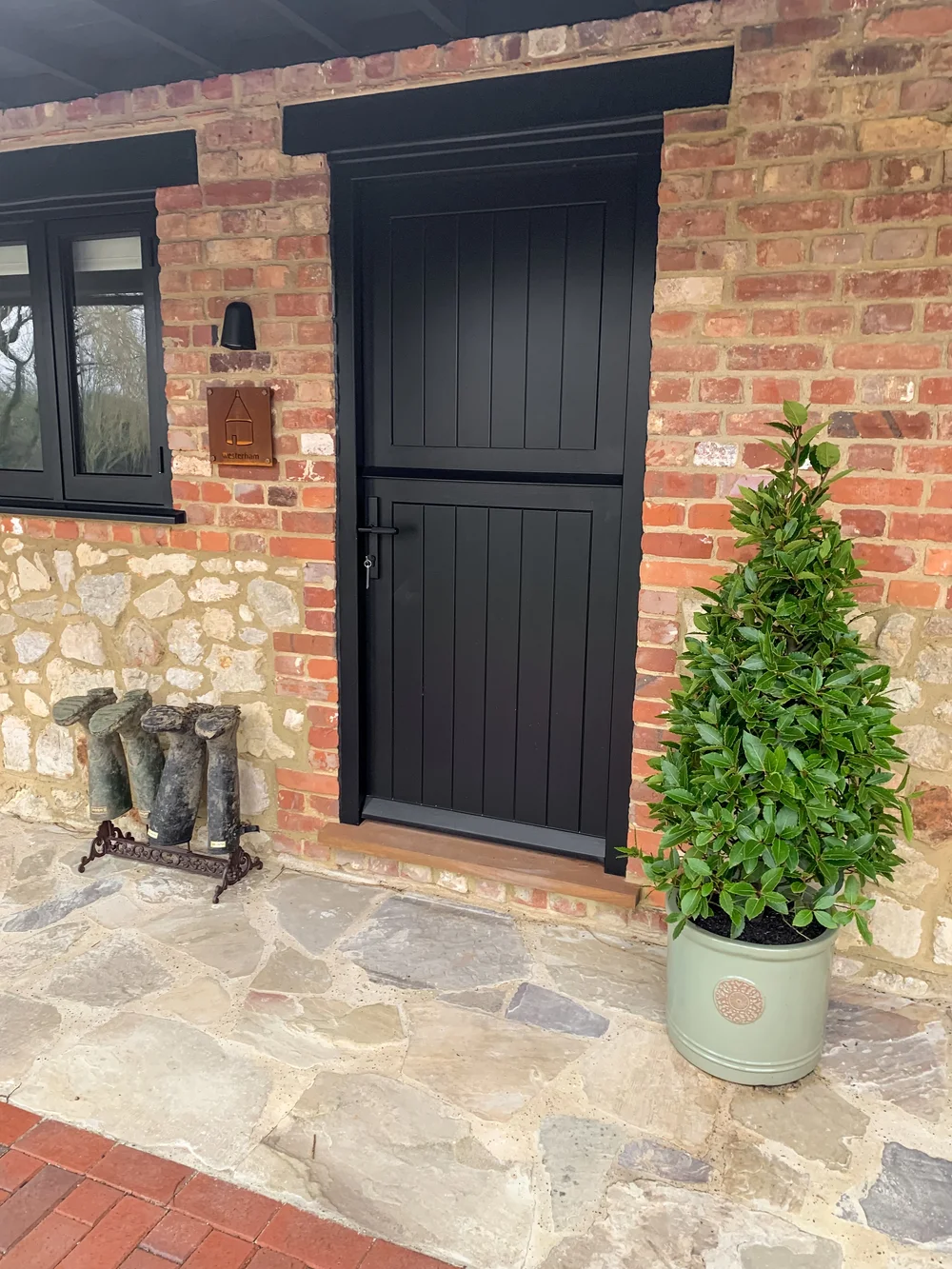 Suites / Room Rates - Elvey Farm Stables - Perfect staycation for a ...