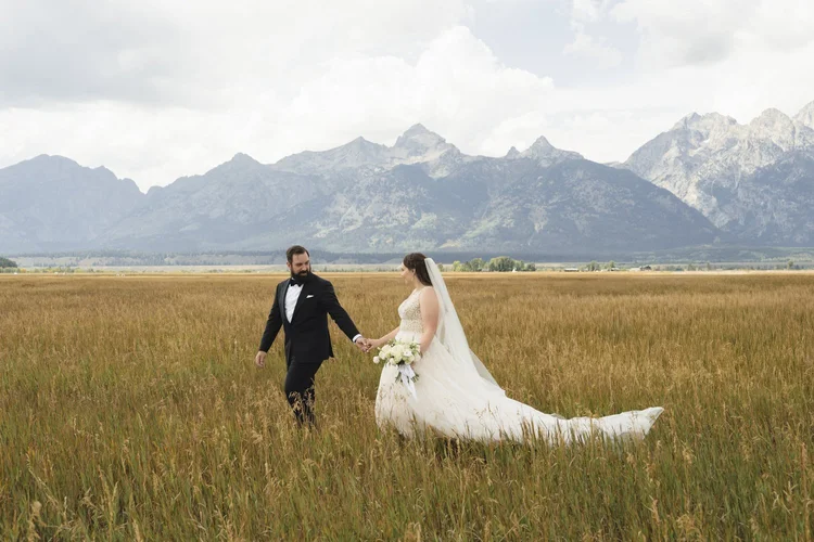 How to Get Married at The Wedding Tree in Jackson Hole, Wyoming ...
