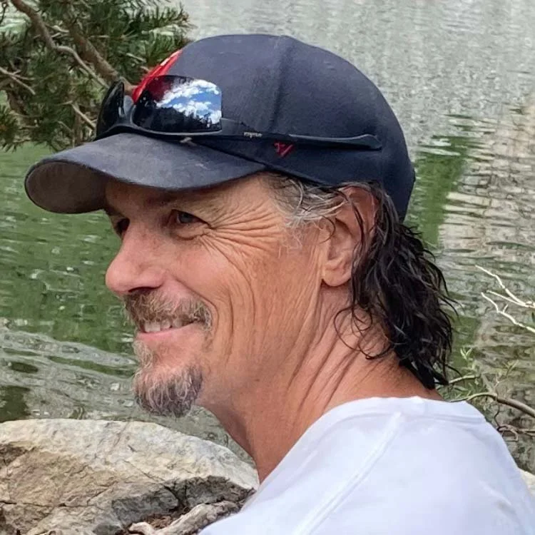 Interview — Artistcloseup.com - Your favorite place to discover new artists