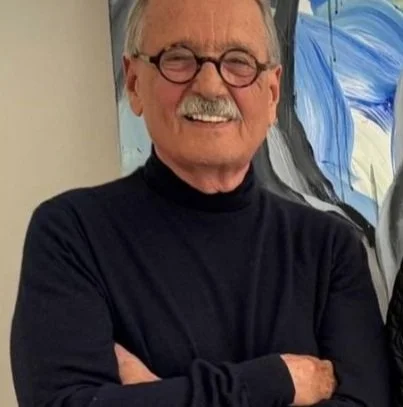 Interview — Artistcloseup.com - Your favorite place to discover new artists