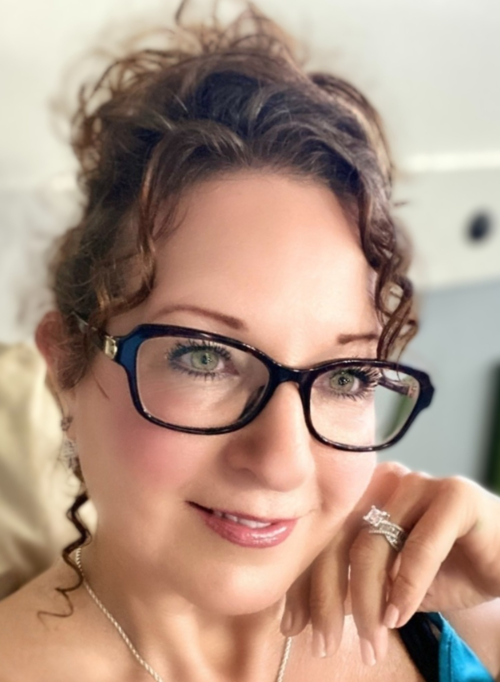 Interview — Artistcloseup.com - Your favorite place to discover new artists