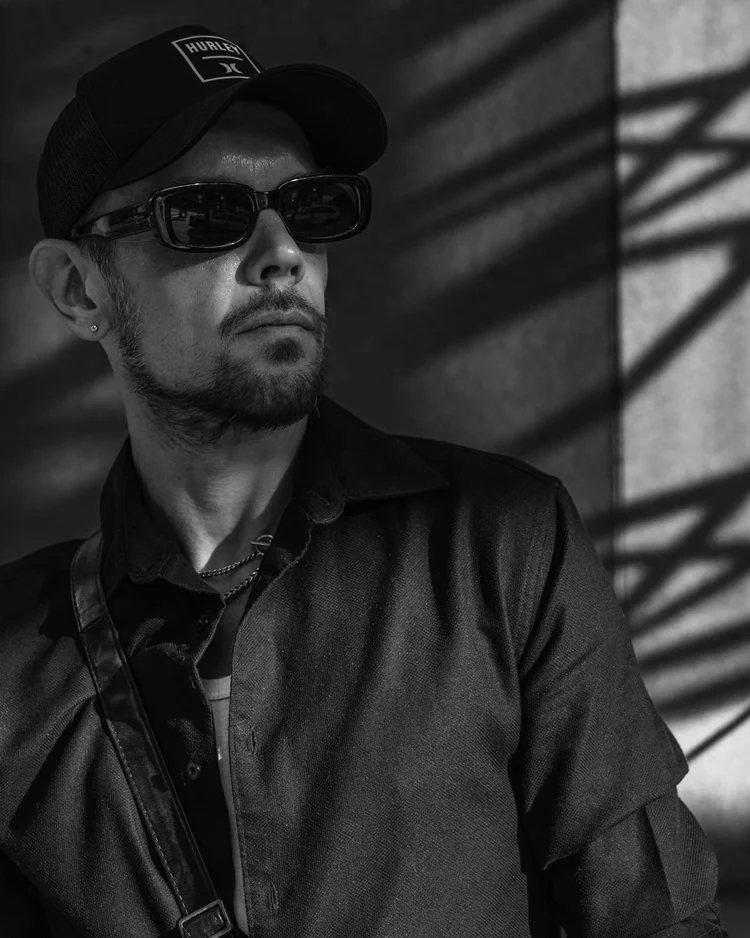 Interview — Artistcloseup.com - Your favorite place to discover new artists