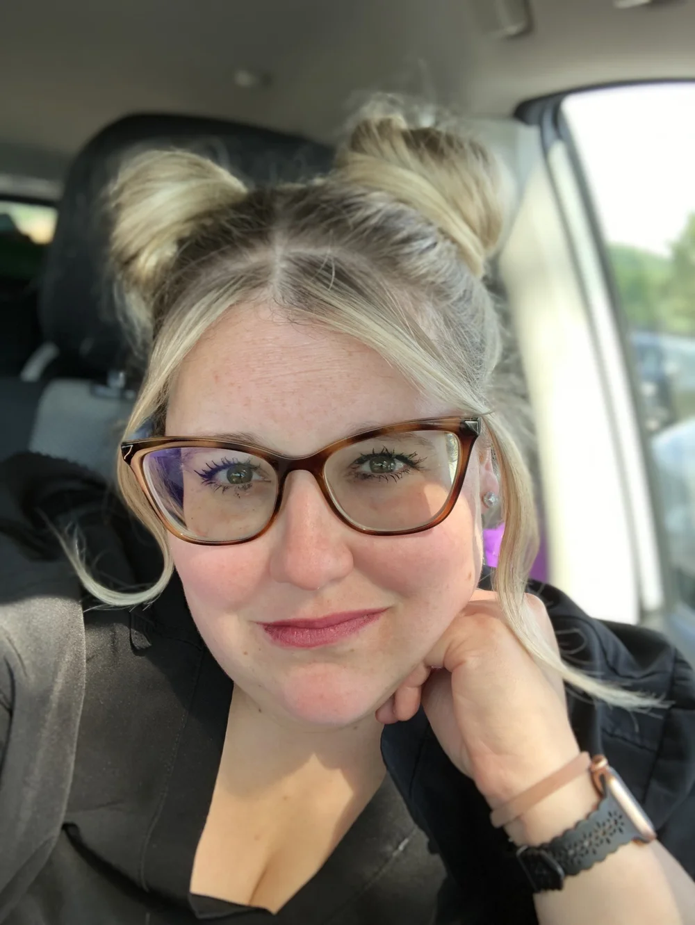 Artist Profile — Artistcloseup.com - Your favorite place to discover new artists