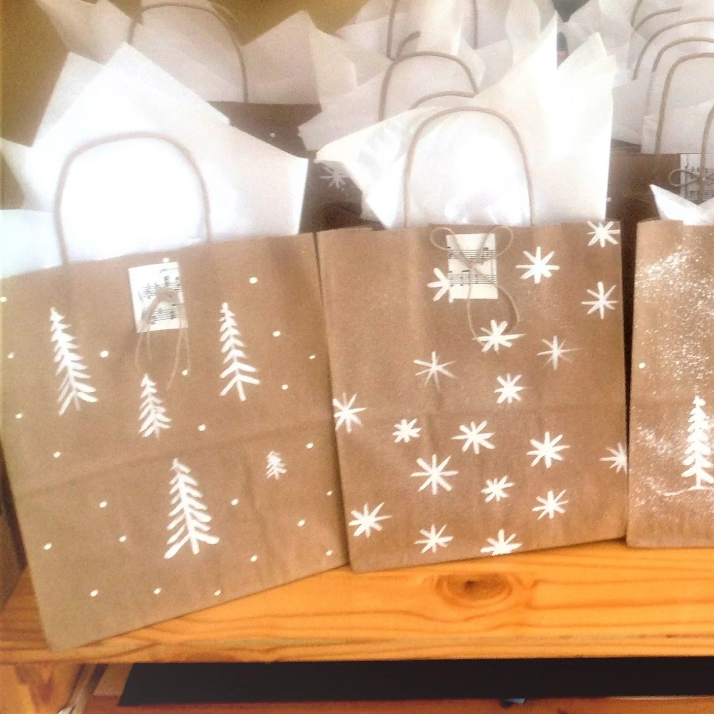 Diy Christmas gift bags Handmade Christmas gifts for Christmas gift bag ...