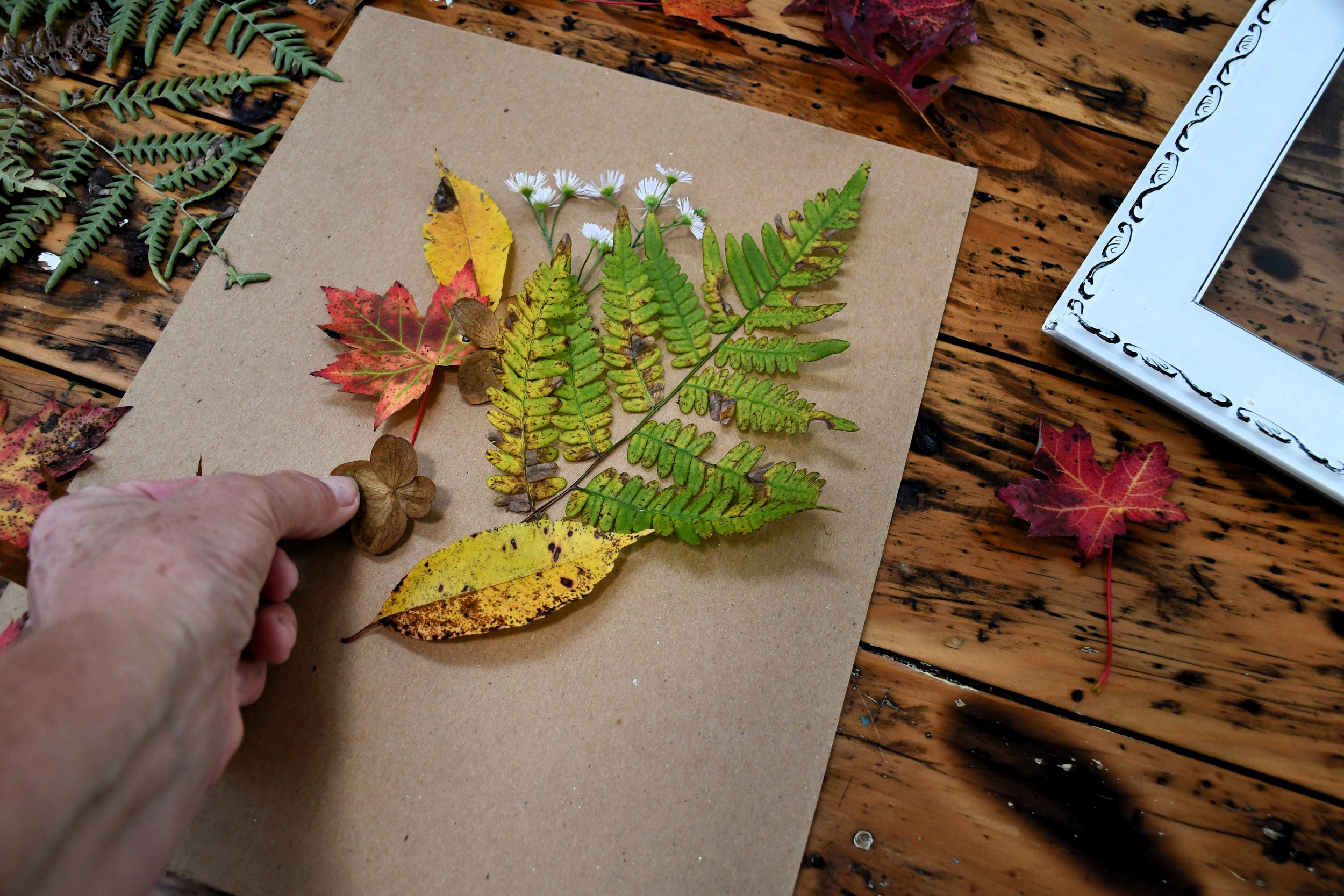 Fall Crafts Autumn Craft and Decoration Ideas for Family Fall Craft ...