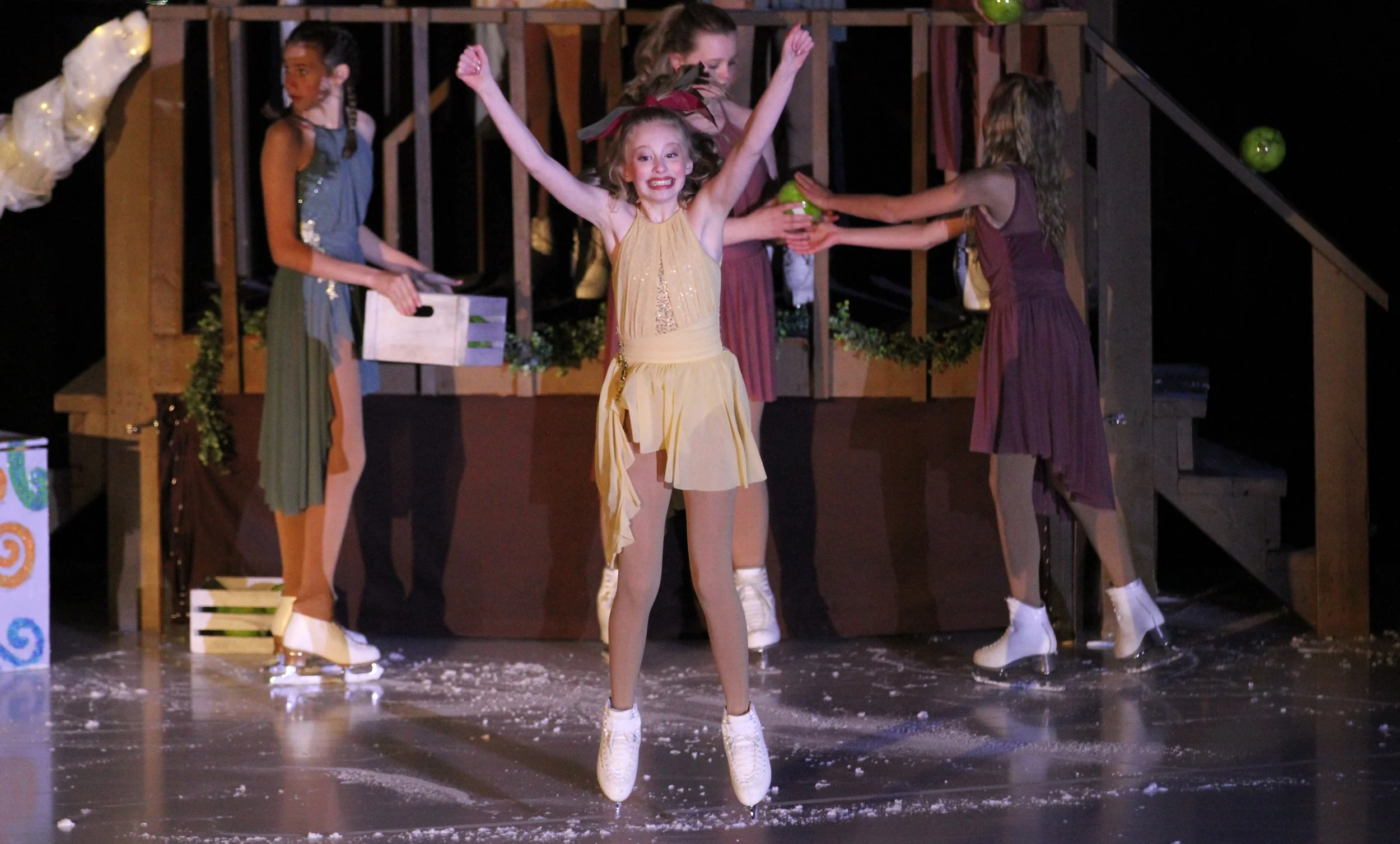 Moms Trapped Group Dance Costuume