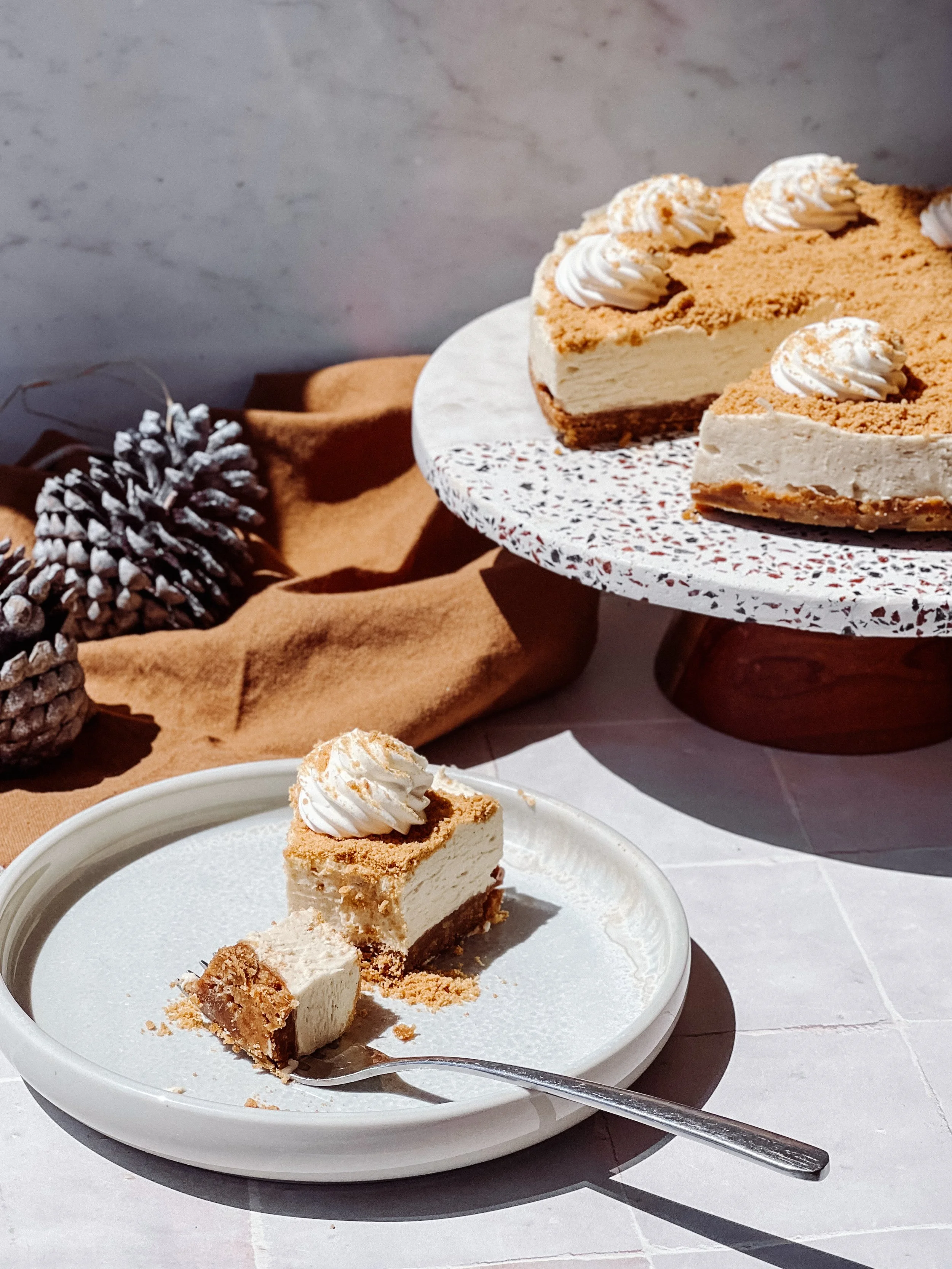 Vegan Gingerbread Cheesecake — Veganella