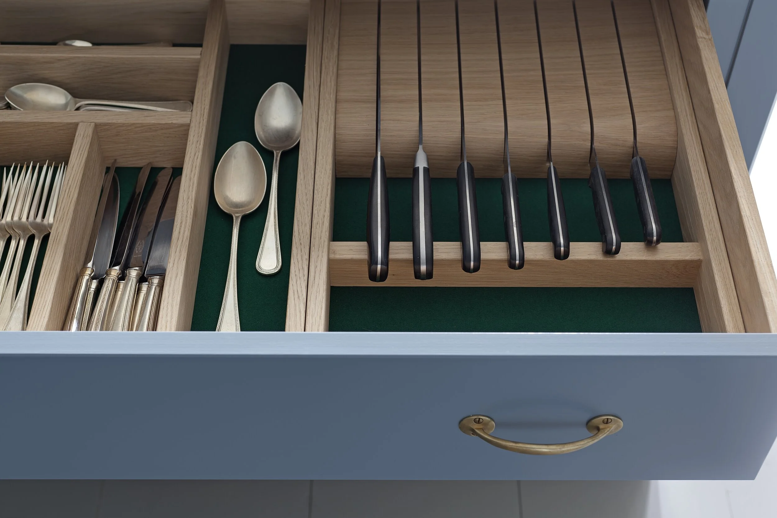 MANOR FARM — LUCKIN KITCHENS